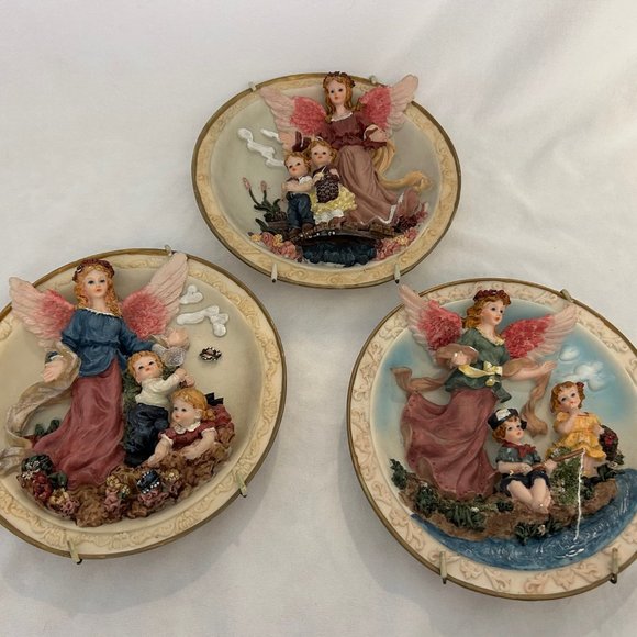 Source Unknown | Accents | Set Of 3 Vintage Angel Plates With Hangers ...